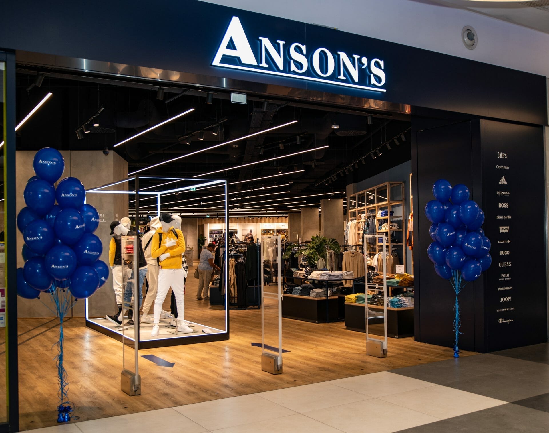 Anson's Sun Plaza prezintă noua colecție – TechStart