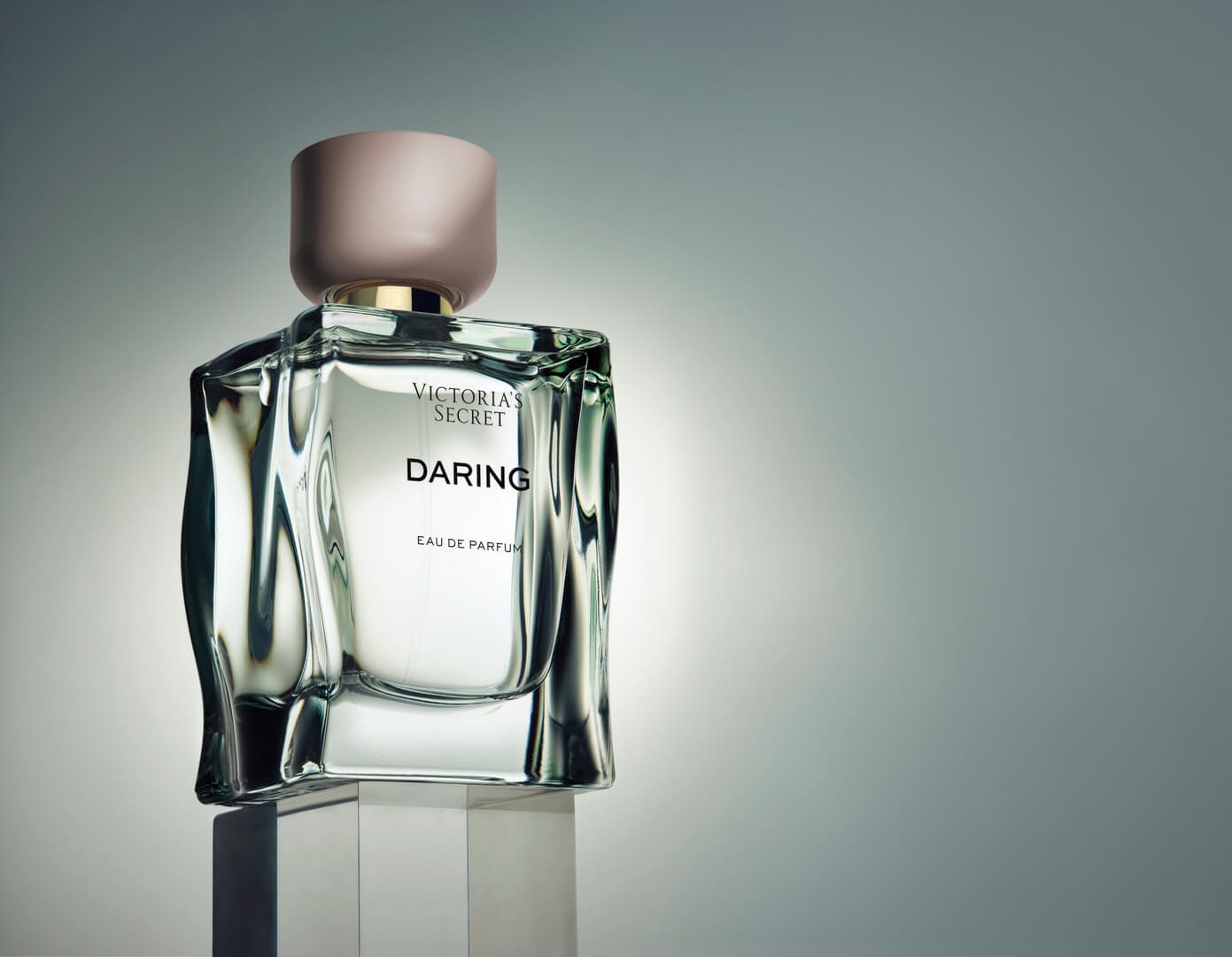 Daring Perfume - Victoria’s Secret îți recomandă un nou parfum pentru ...